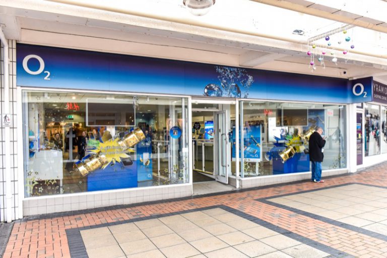 o2 - Pyramids Birkenhead